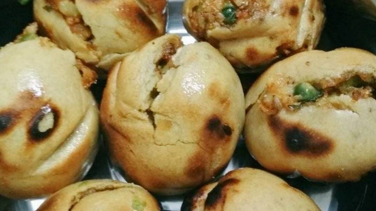 आलू मसाला बाटी बनाने की विधि | Aloo Masala Baati Recipe in Hindi
