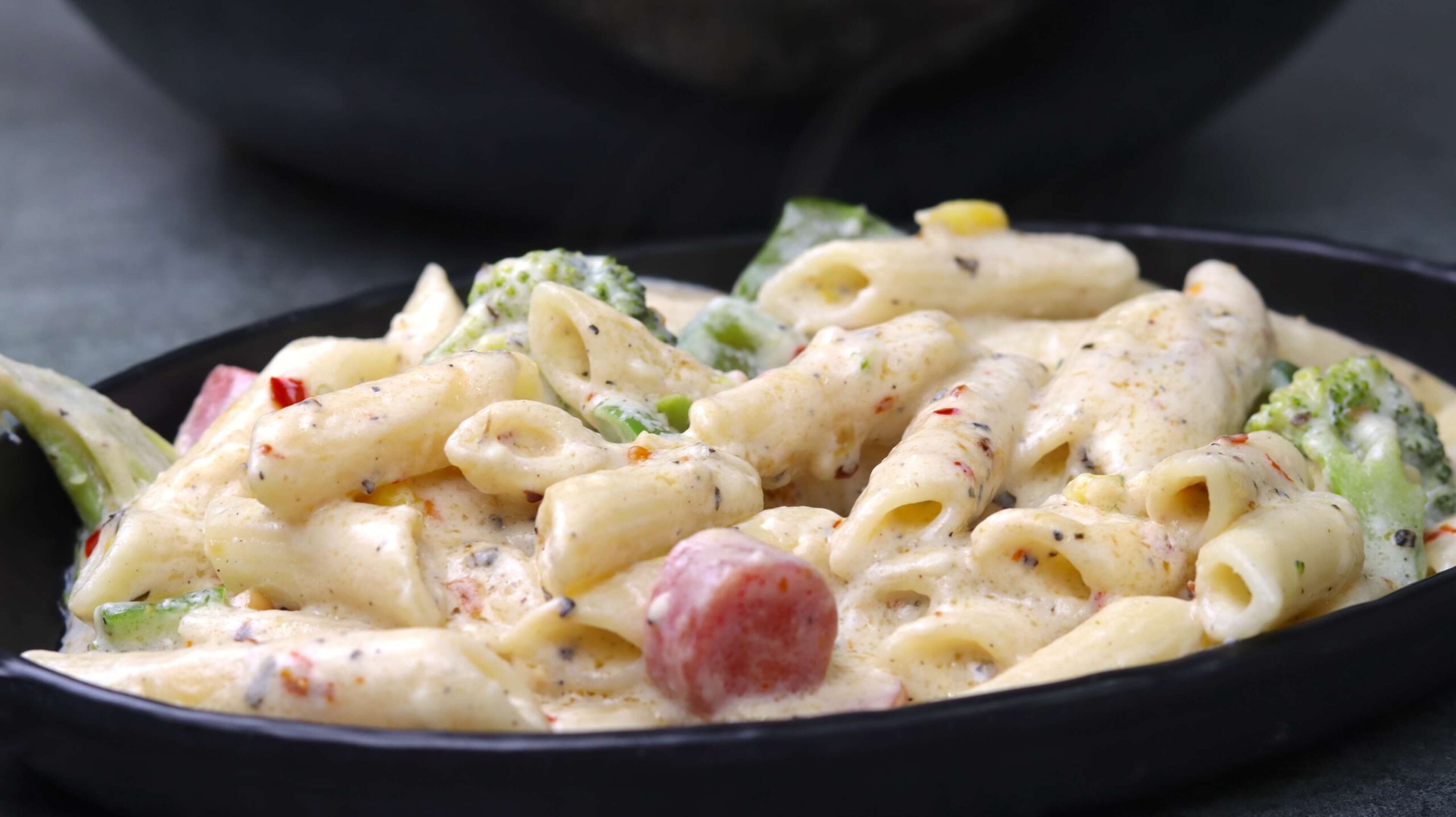 व्हाइट पास्ता बनाने की रेसिपी इन हिंदी | White pasta recipe in Hindi