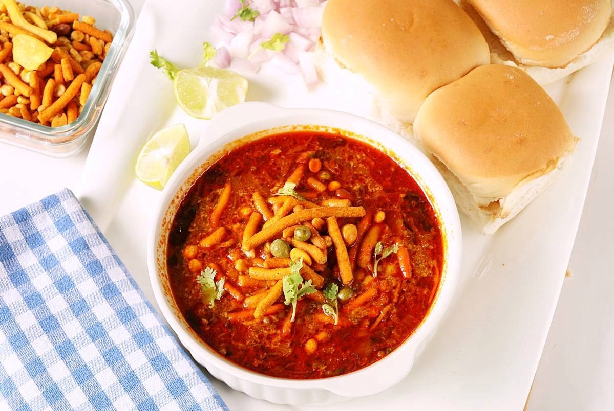 मिसल रेसिपी हिंदी में । Misal recipe in Hindi